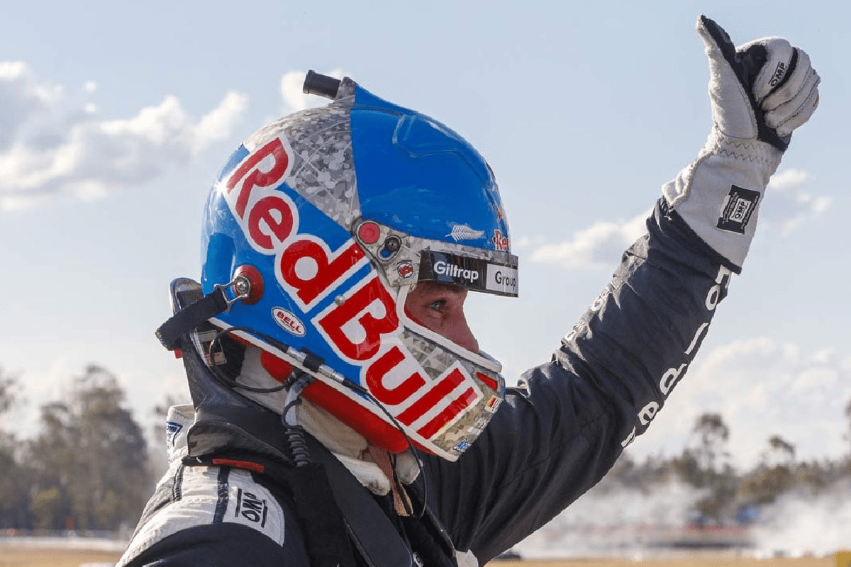 How Strong Are Formula 1 Helmets? — FAST RACER