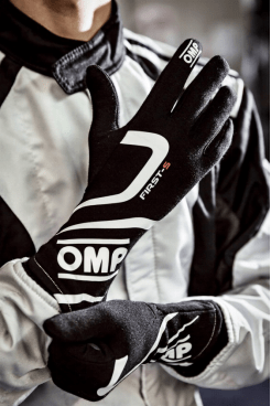 Behind the Seams: The Construction of Racing Suits — FAST RACER